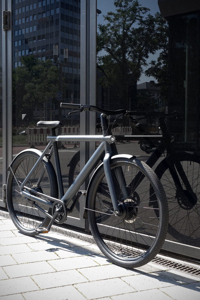 Save twice at VanMoof: free PowerBank for S3 and X3 - urbanbike.news
