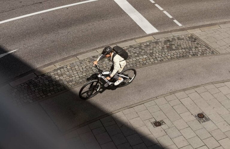 Porsche introduces the eBike Sport and eBike Cross with new updates ...