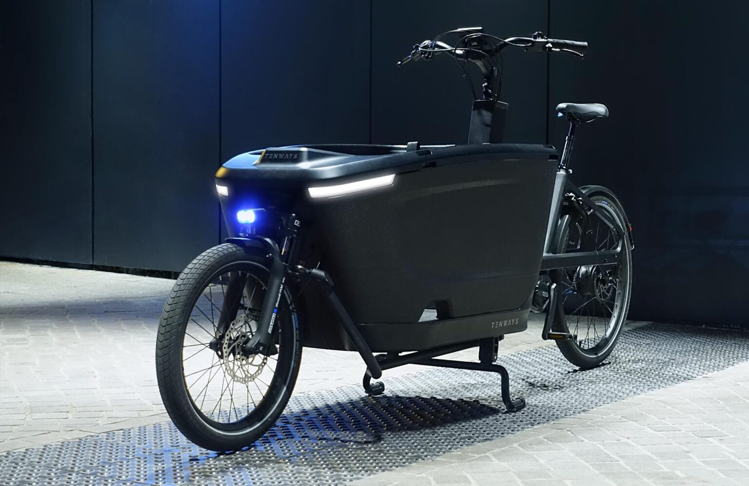 Top-equipped family cargo bike for a fair price: Tenways’ new Cargo One ...