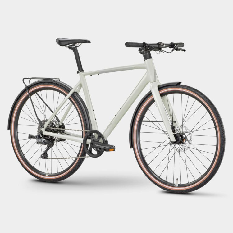 Rose Sneak 3 EQ features Shimano's automatic Q'Auto shifting for the ...